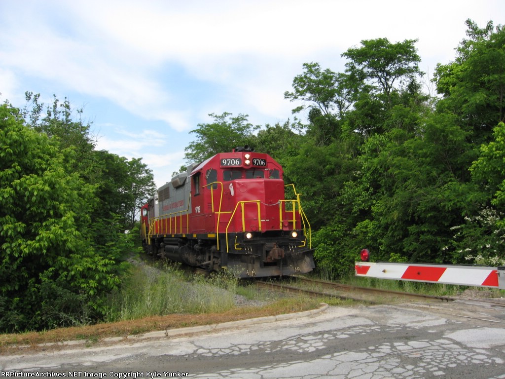 GNRR 9706 with a LOUD horn